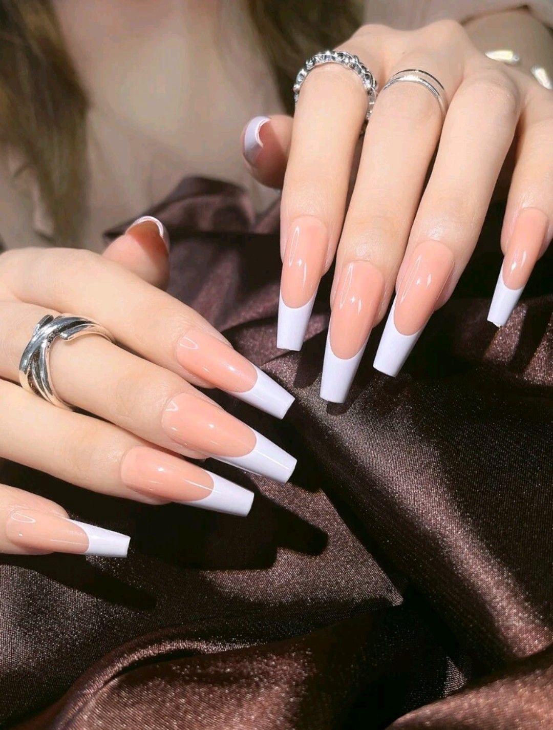 D’Lux Nails Beauty Salon